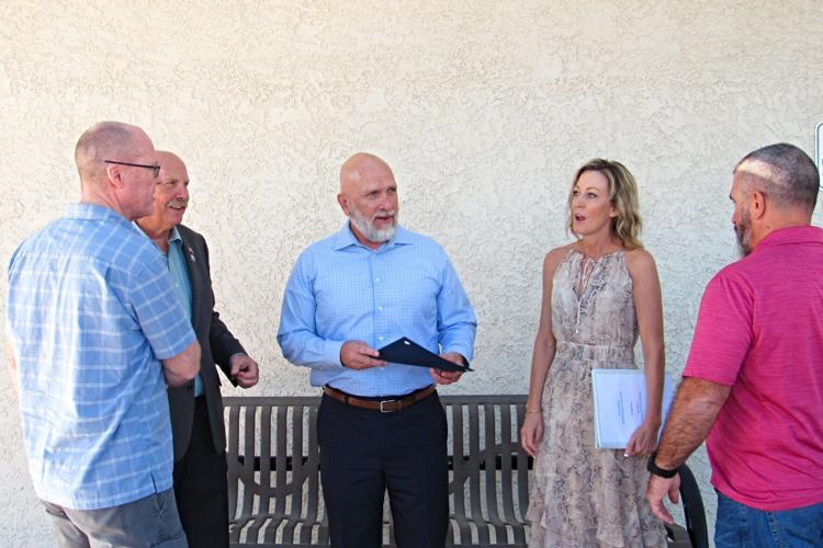 Retired Havasu police chief Dan Doyle accepts Distinguished Citizen ...