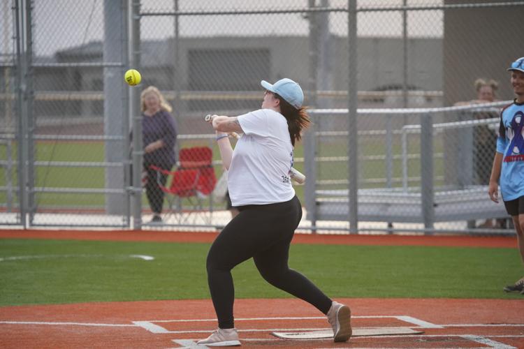 Havasu Heat baseball finishes opening weekend with slow-pitch softball ...