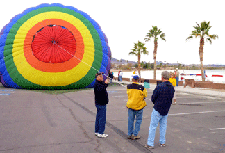 Balloon chase crews form | Local News Stories | havasunews.com