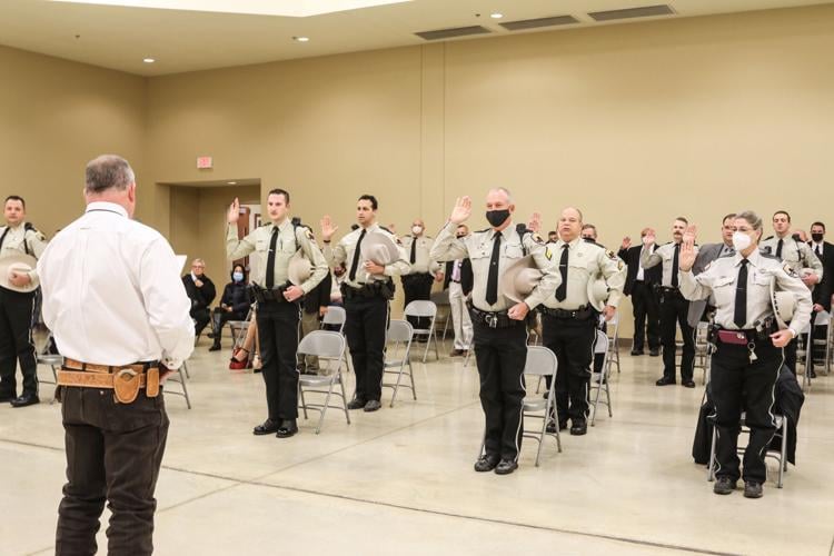 Leitha sworn in as sheriff | | hccommunityjournal.com