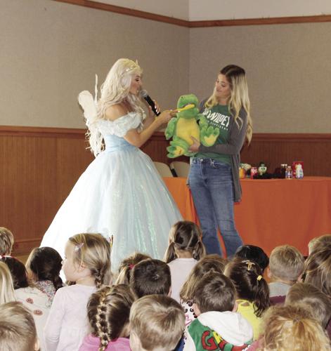 Twinkle teaches teeth | Community Life | hccommunityjournal.com