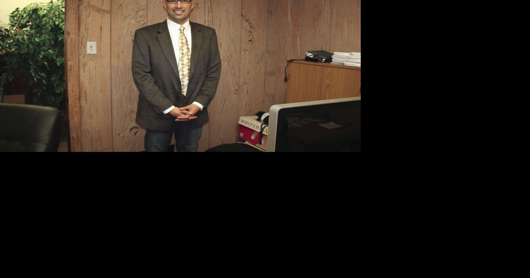 Benjamin Montoya shares history lessons with SU students | Community ...