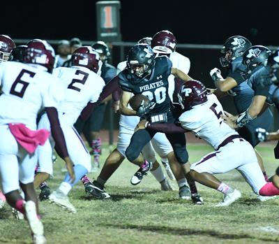 Pirates collar Bulldogs | Sports | hccommunityjournal.com