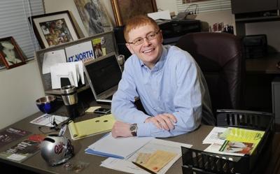 Recovered from boat accident, Frost starts up political communications ...