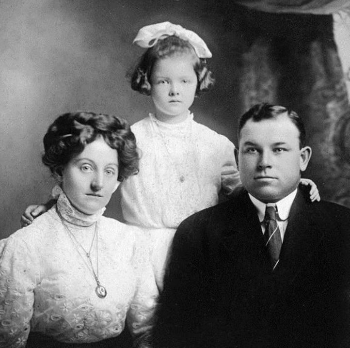 Helena's Myrna Loy a Hollywood legend