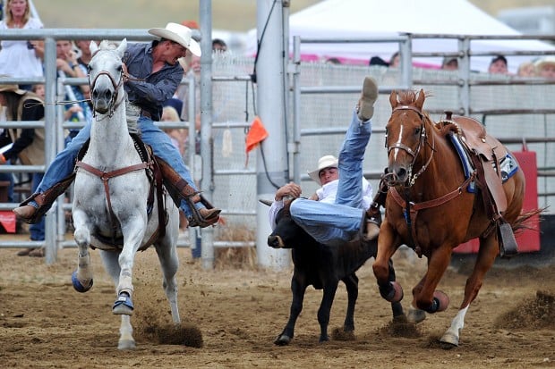 Locals Wrzesinski, Cartwright shine in East Helena Rodeo's first go-round