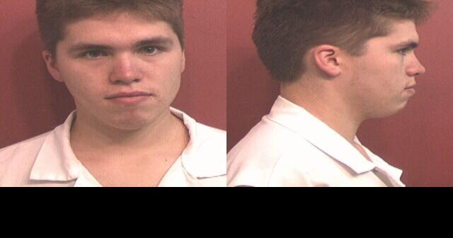 Accused bank robber denies felony charge