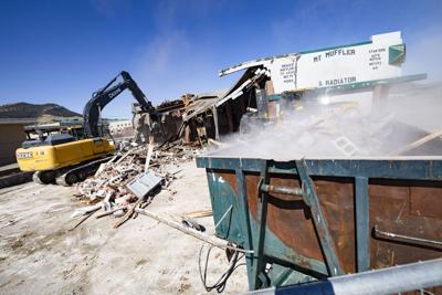 Helena muffler shop comes down making way for Stockman Bank