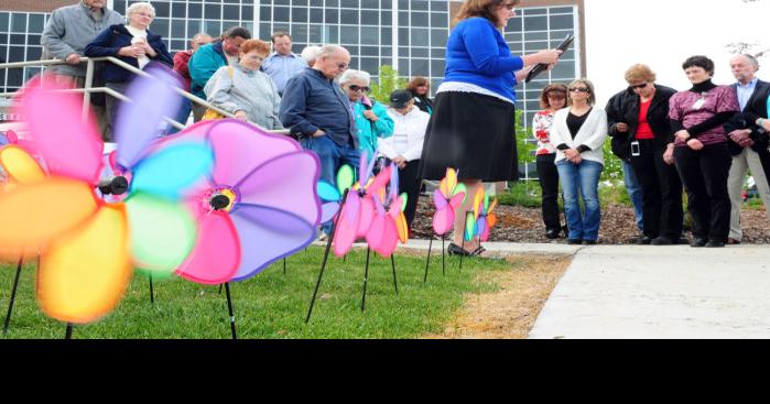 Feature Photo: Pinwheel Pledge Campaign for cancer patients