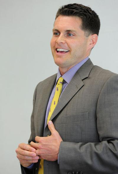 Indiana prep coach picked to lead Carroll men’s basketball