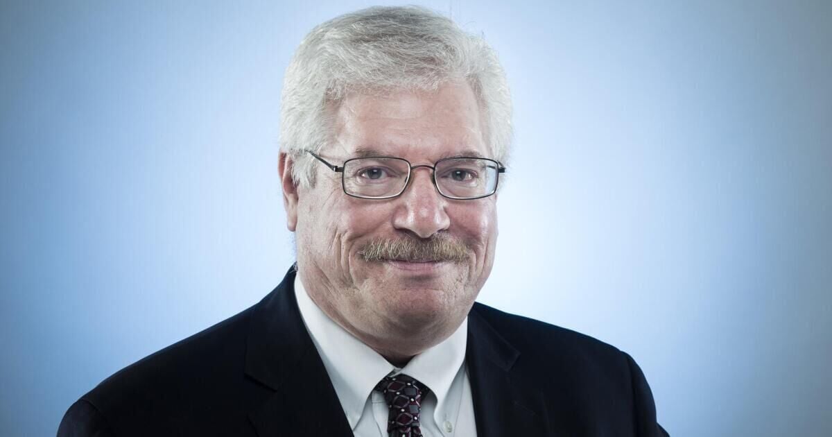 Leading roboticist punctures hype about humanoid robots, Mars, self ...