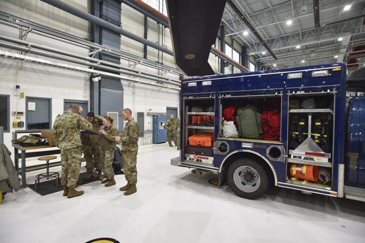 C-17s stop at Helena airport to fly National Guard team to Florida