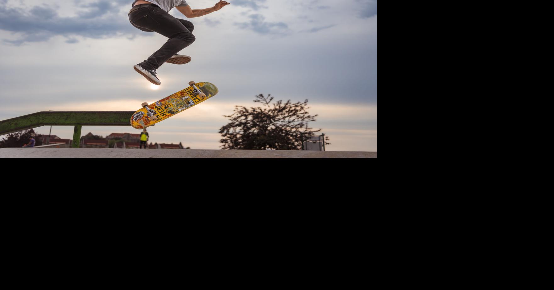 Photos: Young adults plead for lights at Helena skate park