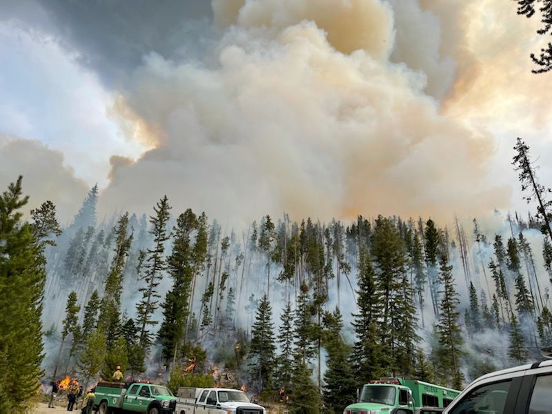 Some pre-evacuation orders lifted on Haystack fire