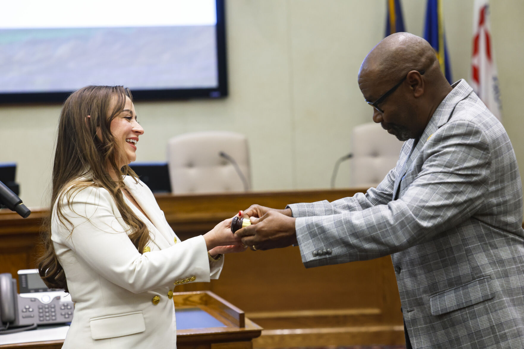 Helena Mayor Dean and commissioners take oath of office