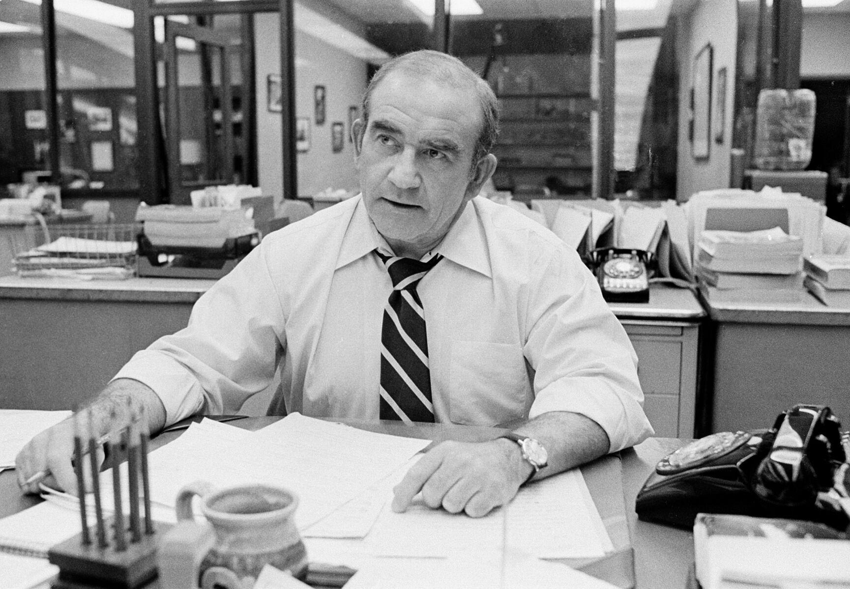 Photos: Remembering Ed Asner (1929-2021)