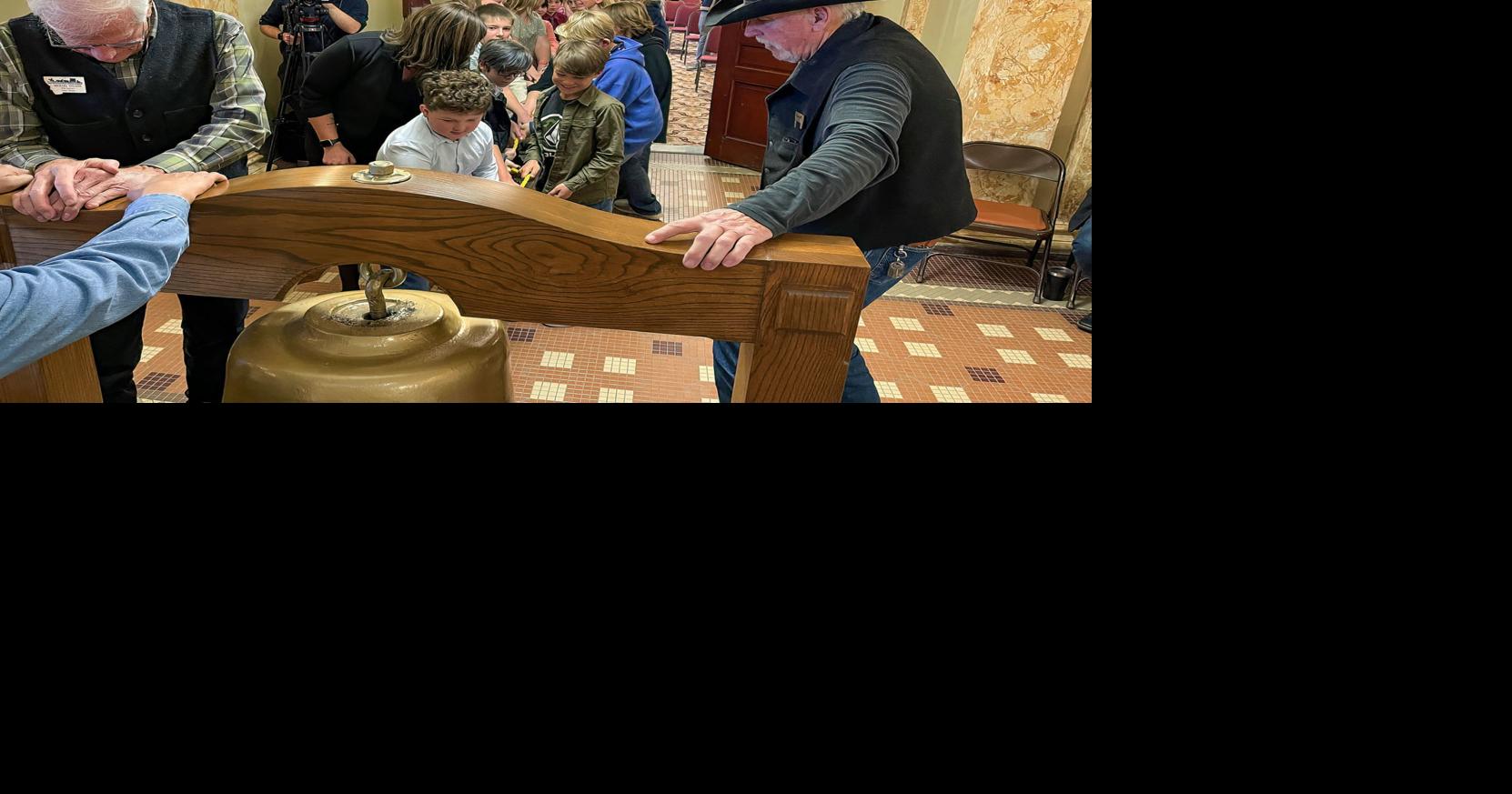 Montana History Teacher of the Year helps ring in Statehood Day