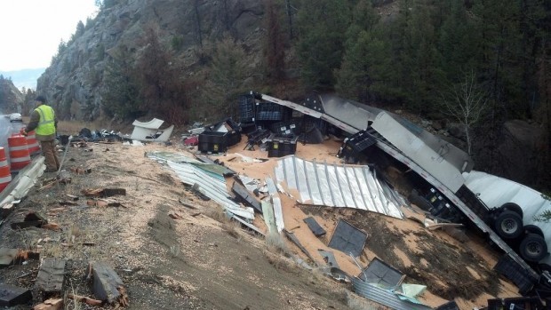 Semi rolls near Homestake Pass