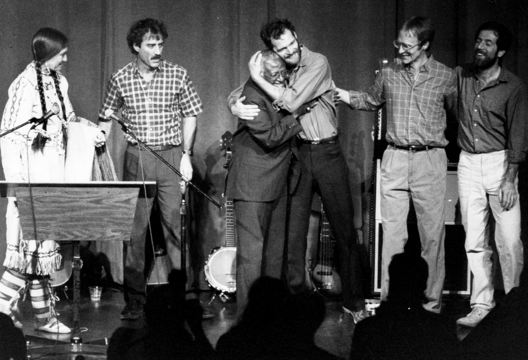 Tutu visited Helena in 1990 to participate in singing group's fundraiser