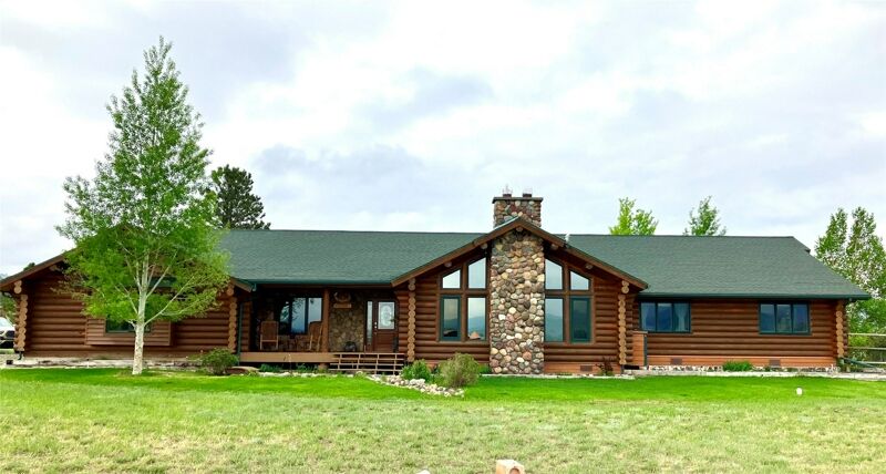 3 Bedroom Home in Helena - $1,150,000