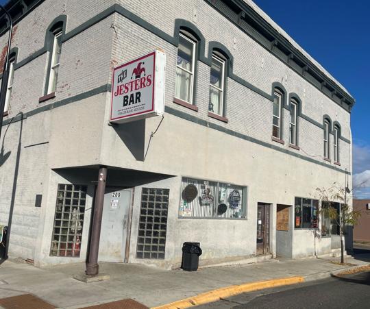 Man killed, Helena officer injured Saturday at Jesters Bar