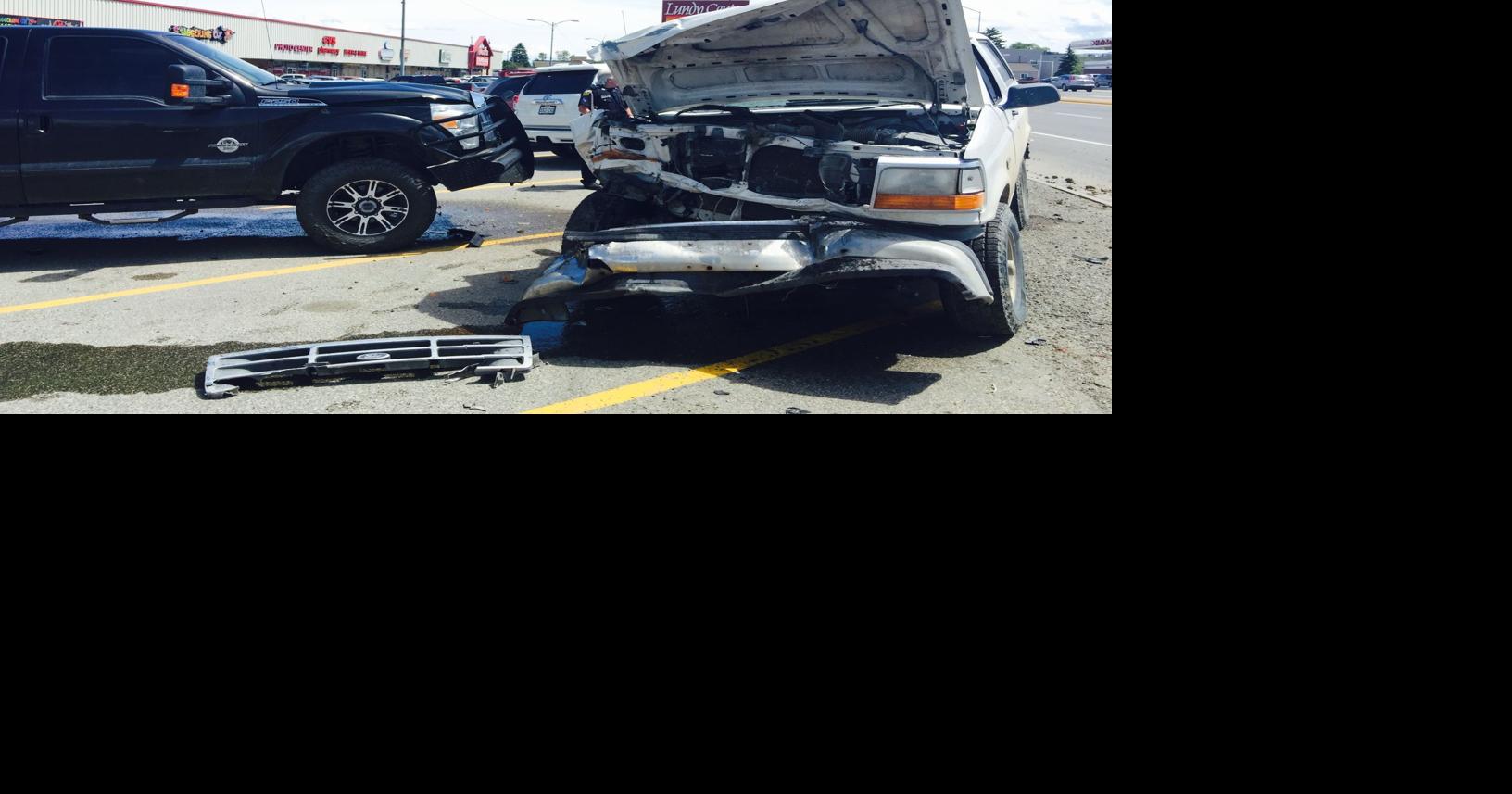 Helena man cited in four-car crash near Van’s