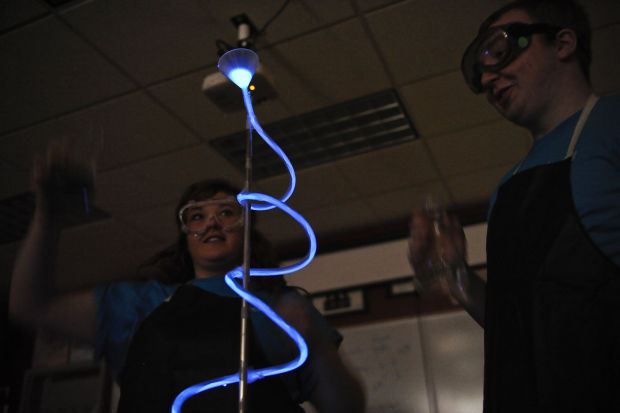 Science Circus makes learning fun for young students