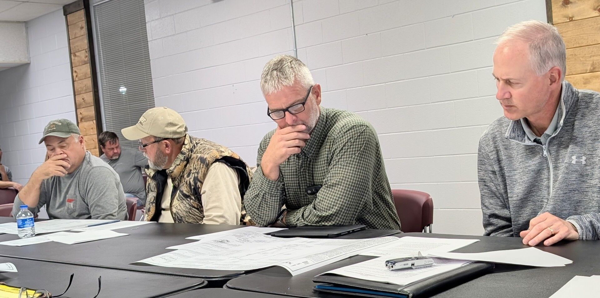 County planners OK preliminary plat for Window Cliff Road development ...