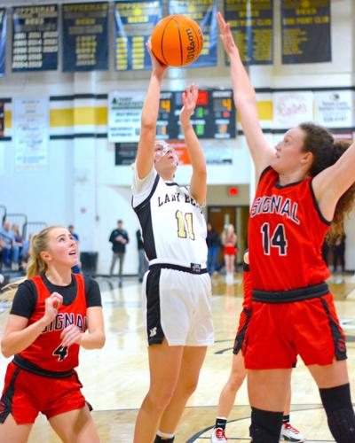 Lady Bees headed to state with rout of Eagles | Sports | herald-citizen.com