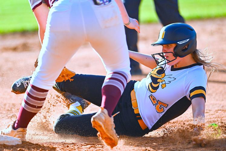 Lady Bees finally open postseason with win | Sports | herald-citizen.com