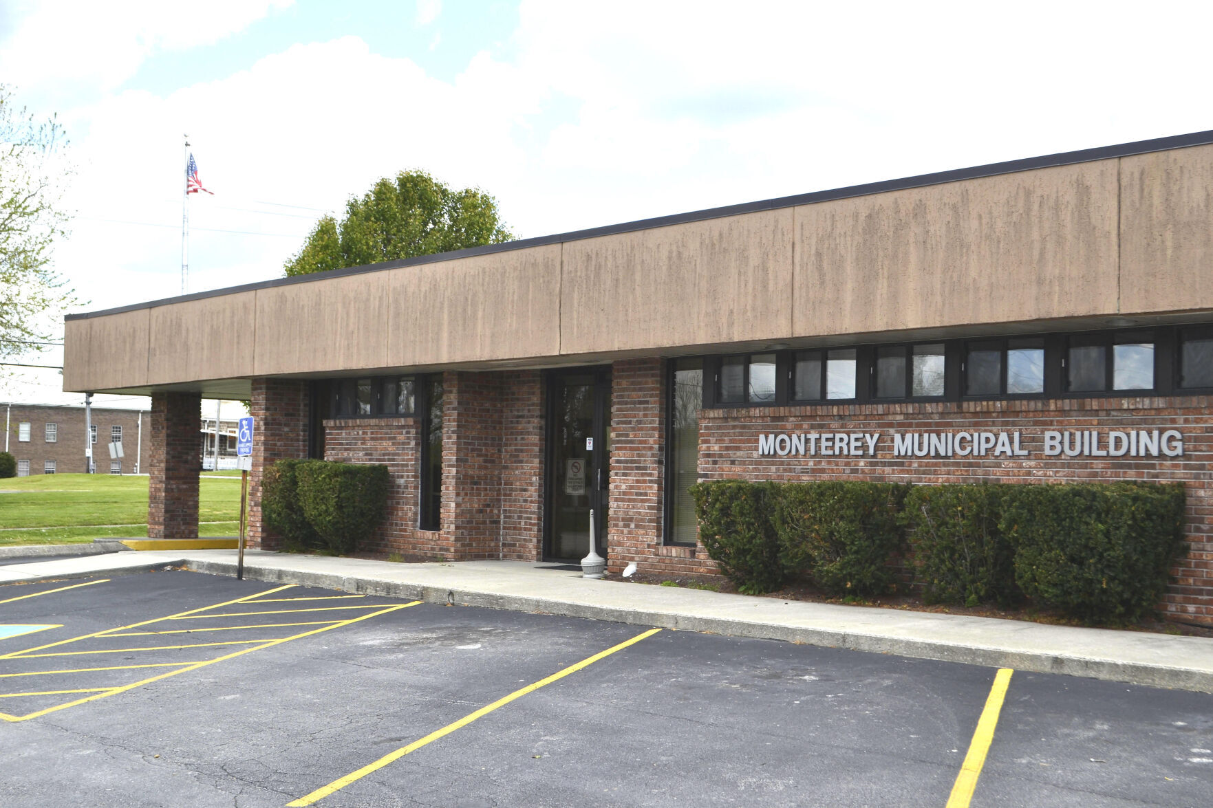 Monterey advertises for city administrator | Local News | herald ...