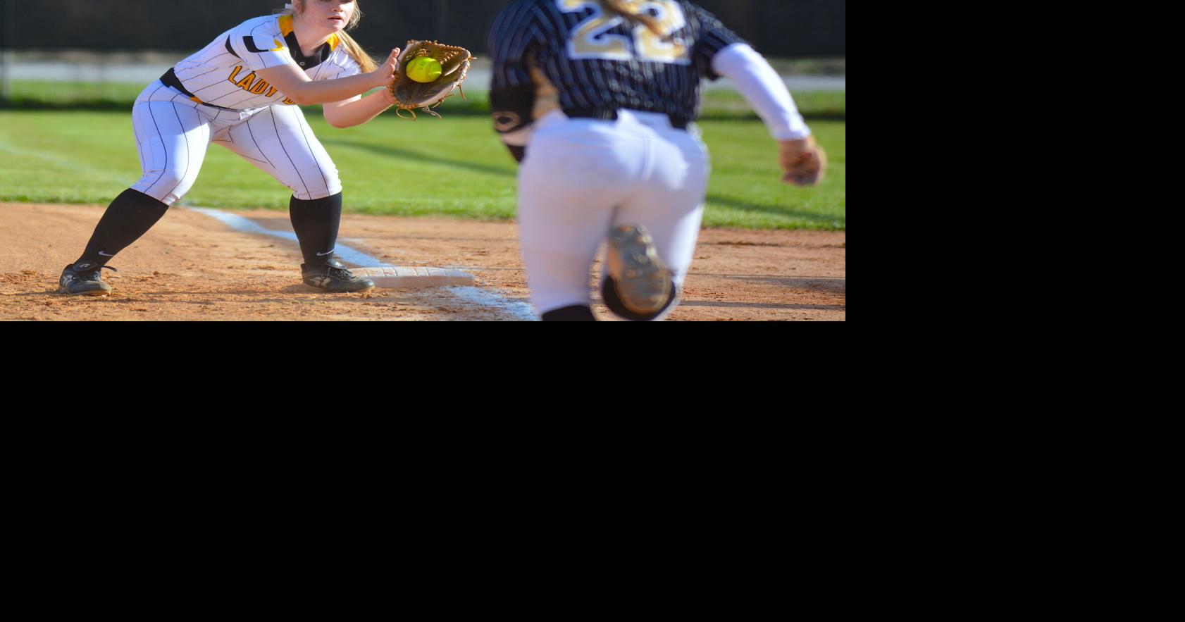 Lady Bees rebound with shutout of Smith County | Sports | herald ...