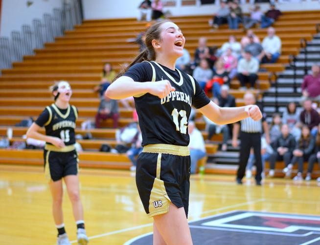 Lady Bees claim region title with 1st win over Sparta | Sports | herald ...