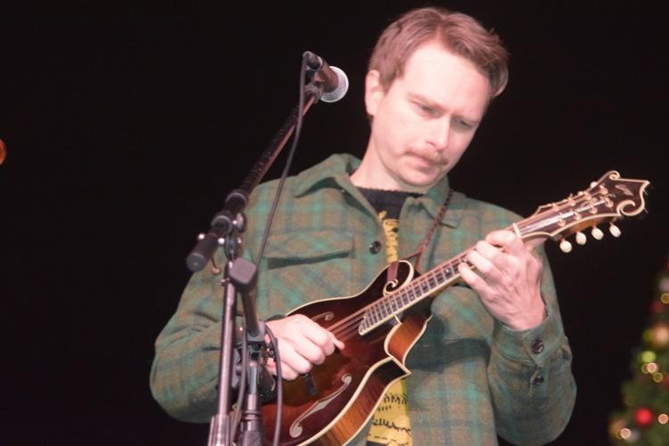 Cookeville lights new Christmas tree | Local News | herald-citizen.com