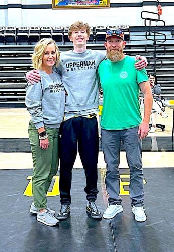 UHS wrestling closes regular season with Senior Nigh win | Sports ...