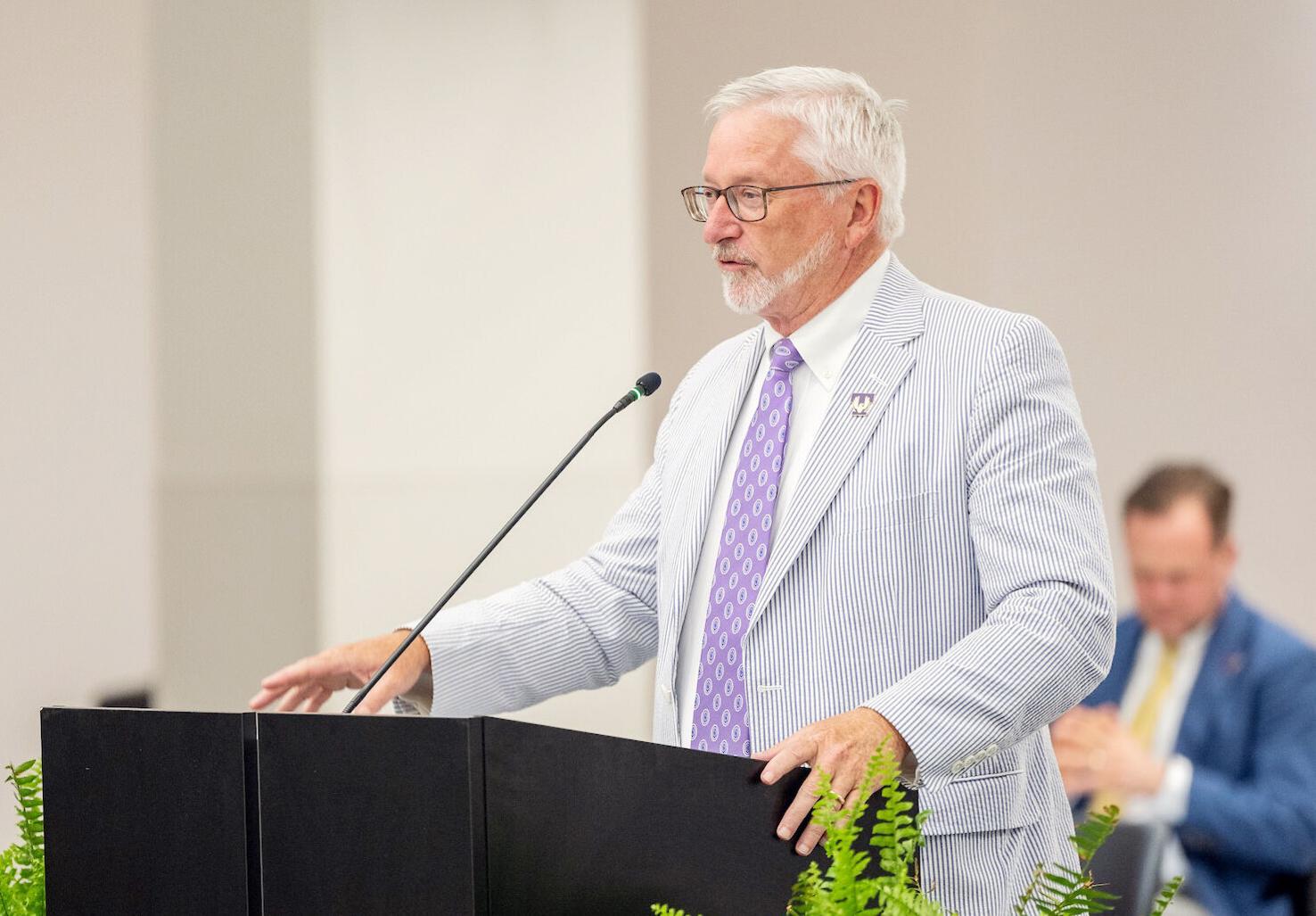 Oldham addresses Tech's building projects, increased stadium costs ...