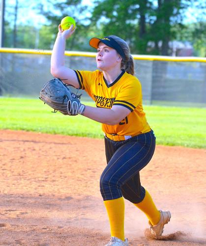 Lady Bees claim No. 1 seed with rally over DeKalb | Sports | herald ...