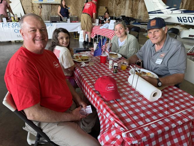 Fly-in breakfast lands at airport | Mcminnville | herald-citizen.com