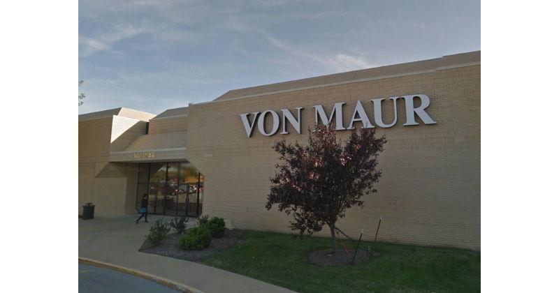 Von Maur thriving as brick-and-mortar peers try to maintain