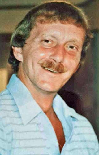 Robert "Bob" Dean Gulley