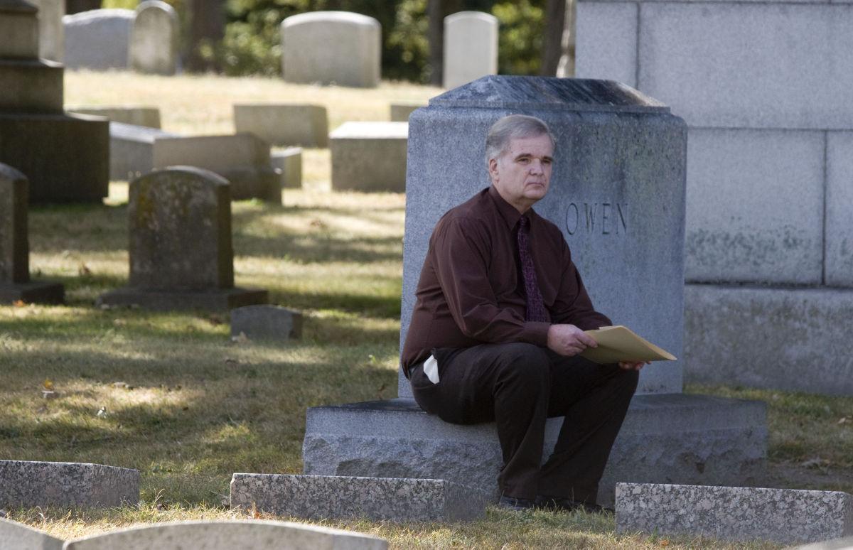 Commemoration restores Mary Hanks' headstone | Local | herald-review.com