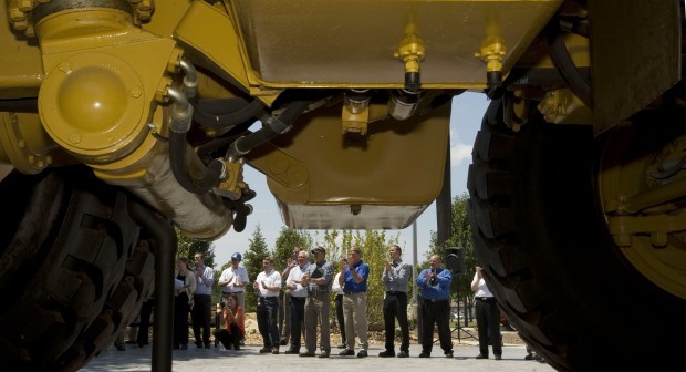 First big CAT truck finds its way back to Decatur
