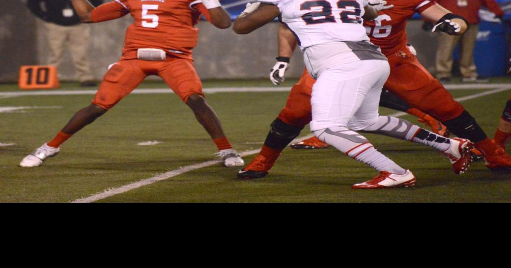 PHOTOS: Former Illinois State quarterback Tre Roberson