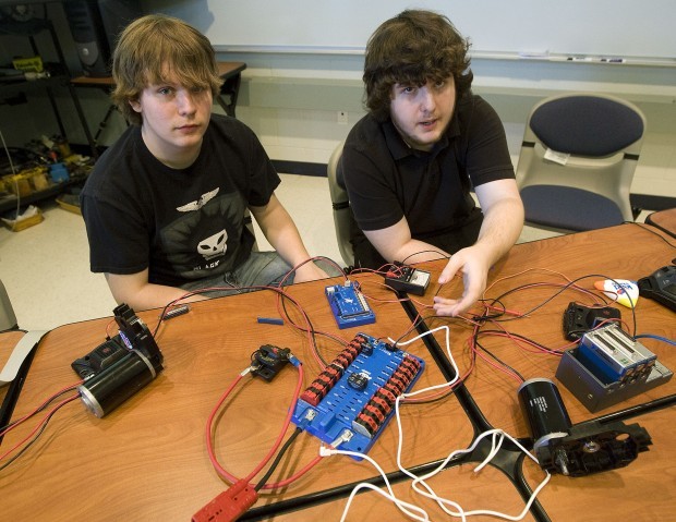 Heartland students prepping for robot battles