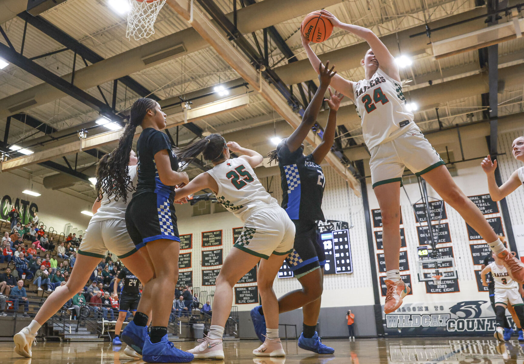 MacArthur girls basketball wins first ever sectional title
