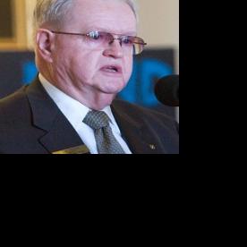 Mattoon Mayor Tim Gover has died