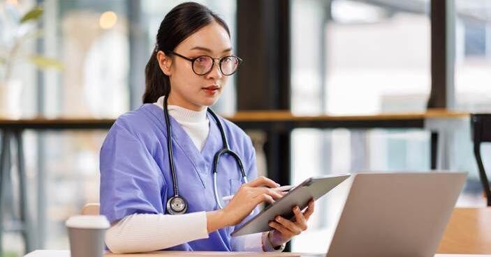 Pre-Med Internships Give High Schoolers a Head Start in Medicine