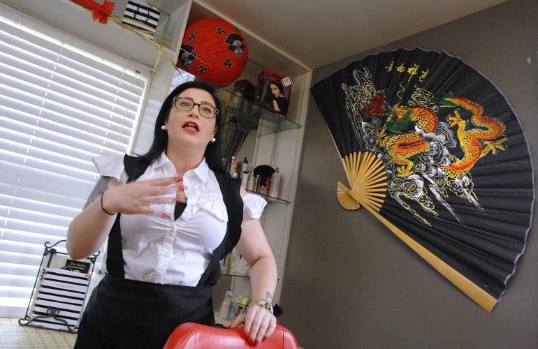 Bloomington hairdresser's style brings hope to ex-offenders