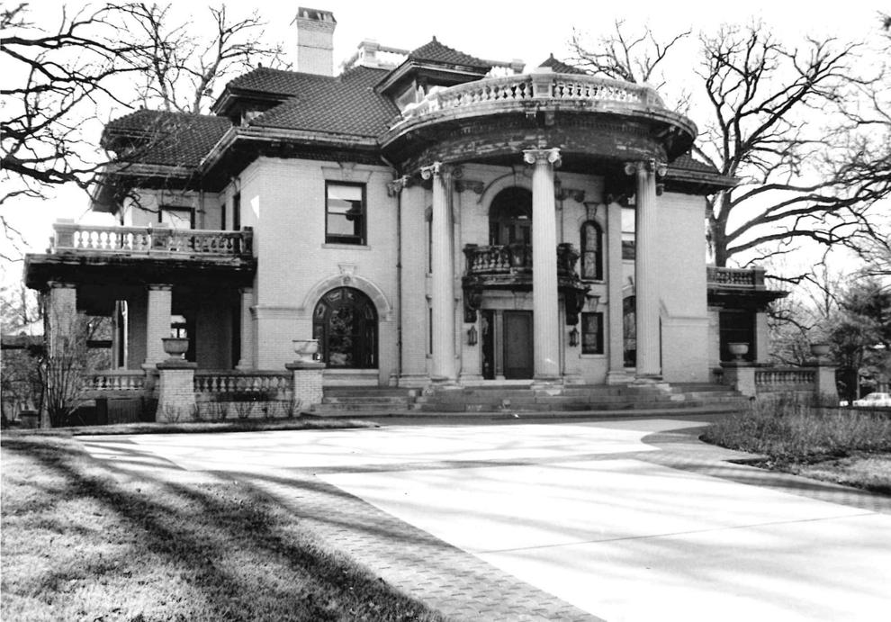 FROM THE ARCHIVES: The history of Decatur's Bachrach Clothing