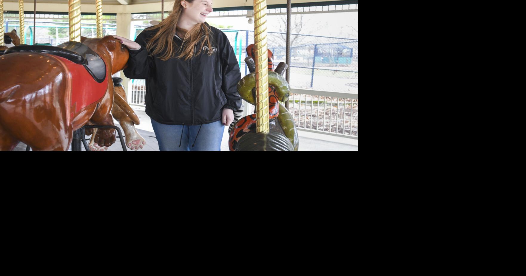 Volunteers make Scovill Zoo go round